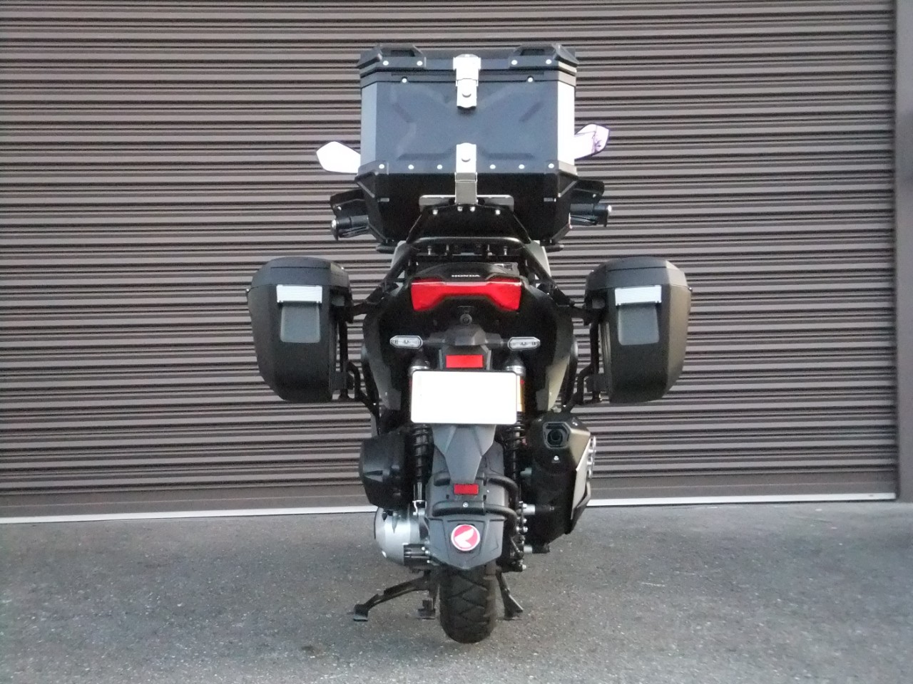 ADV160 フルパニアで快適ツーリングを実現するための完全ガイド | Prestige Motorbikes